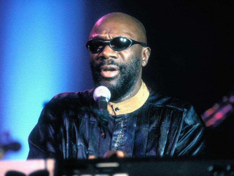 Isaac Hayes Biographie : naissance, parcours, famille… 📔 - Chérie FM