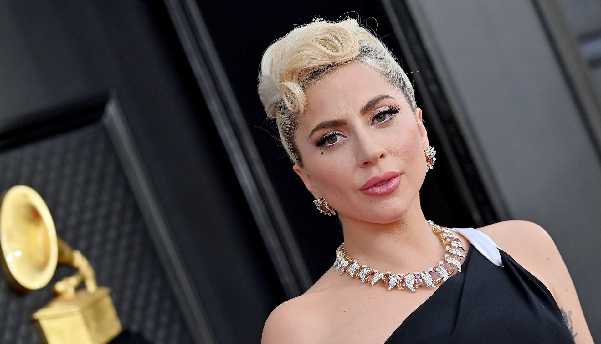 Lady Gaga intrigue ses fans avec un nouveau projet mystère - Chérie FM