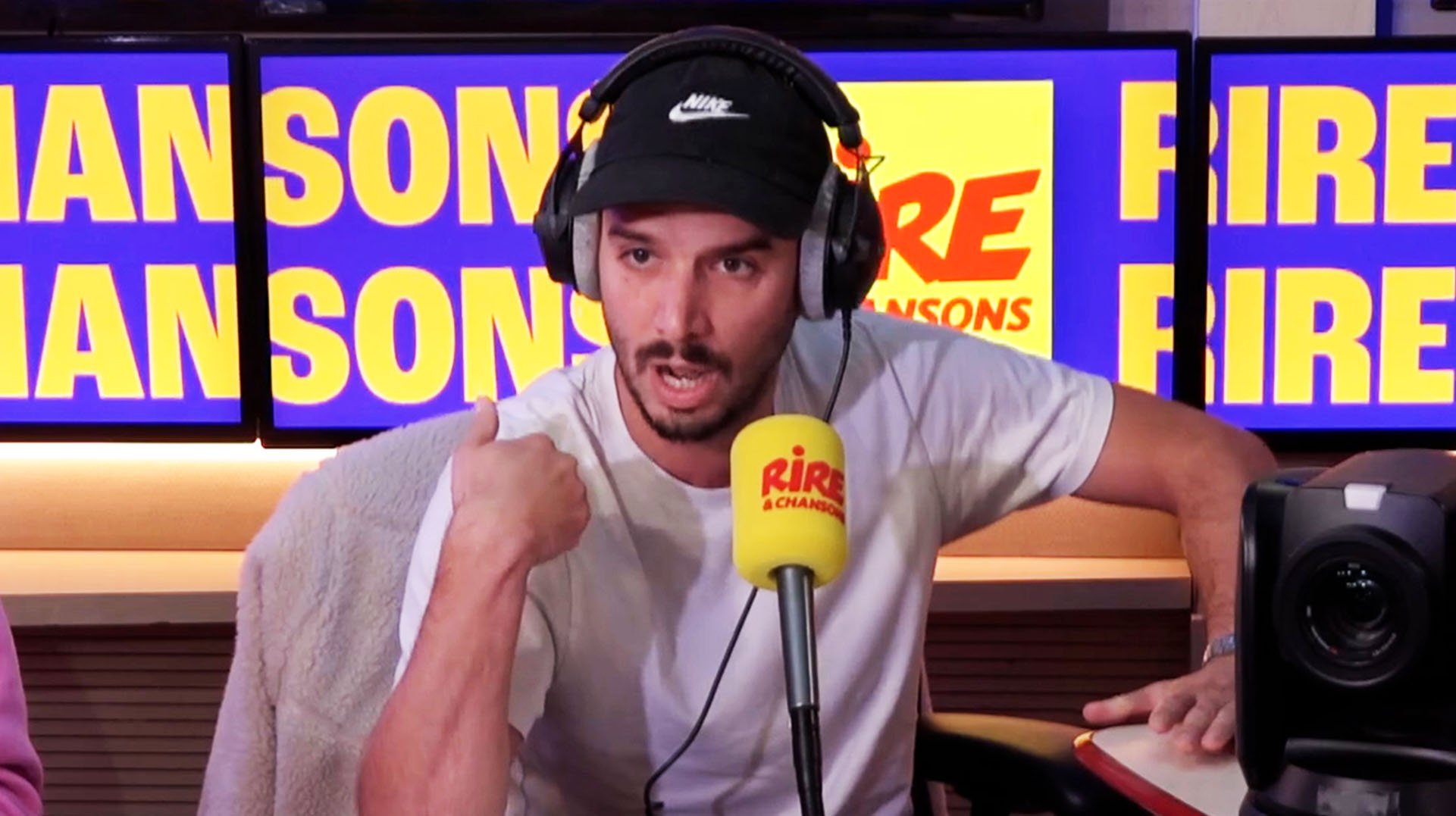 Vidéo Adrien Mathieu, face à Nico en vrai - L'Afterwork du Rire