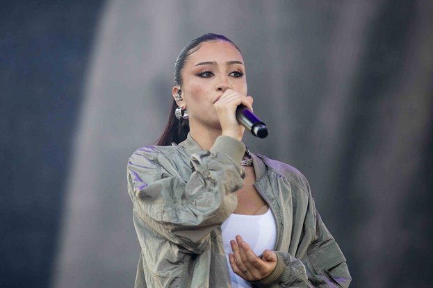 Lenie se livre à cœur ouvert dans son nouveau single "Lumière"