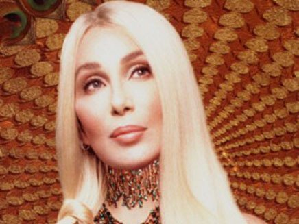 Cher - Toute sa biographie avec Chérie FM